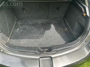 Grey Mazda 3 2009 in Riga, with an engine capacity of 1.60 L and mileage of 180 thousand km for 2000 €, photo 12 on AUTOMOTO.COM.LV