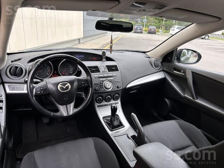 Pelēks Mazda 3 2009 Rīga, ar dzinēja tilpumu 1.60 L un nobraukumu 179 tūkst. km par 1750 €, foto 8 vietnē AUTOMOTO.COM.LV