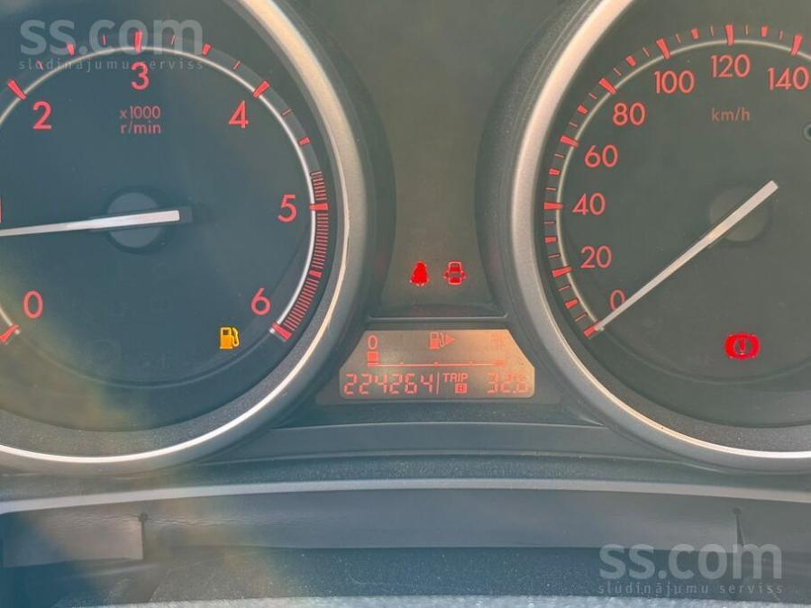 Серый Мазда 3 2009 в Вентспилс, объемом двигателя 1.60 л и пробегом 224 тыс. км за 2200 €, фото 9 на AUTOMOTO.COM.LV