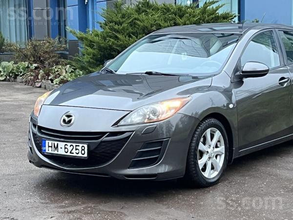 Grey Mazda 3 2010 in Jurmala, with an engine capacity of 1.60 L and mileage of 0 thousand km for 2350 €, photo 5 on AUTOMOTO.COM.LV