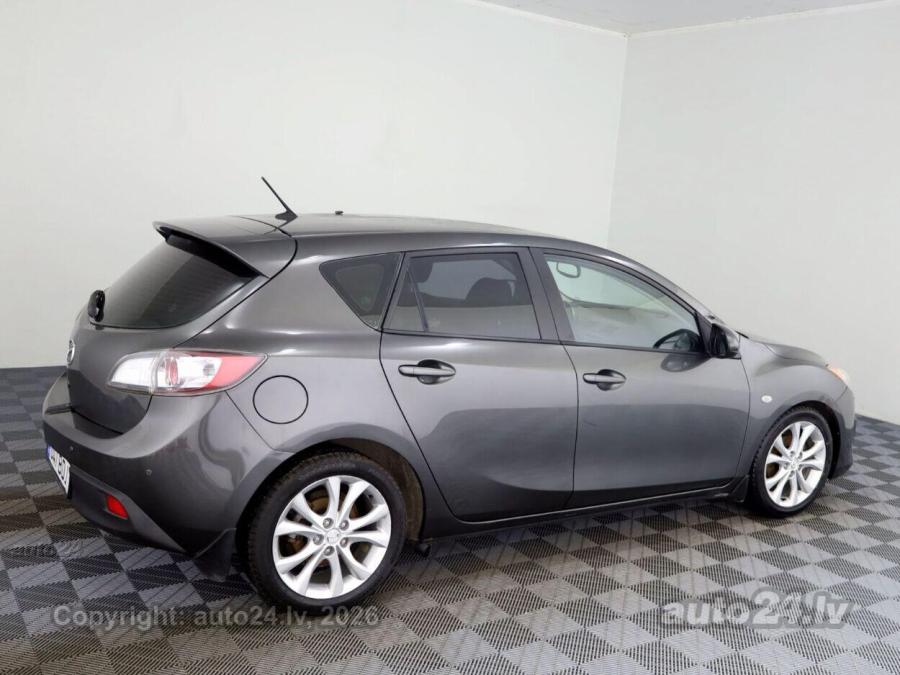 Grey Mazda 3 2010 in Tallinn, with an engine capacity of 1.60 L and mileage of 232 thousand km for 1999 €, photo 3 on AUTOMOTO.COM.LV