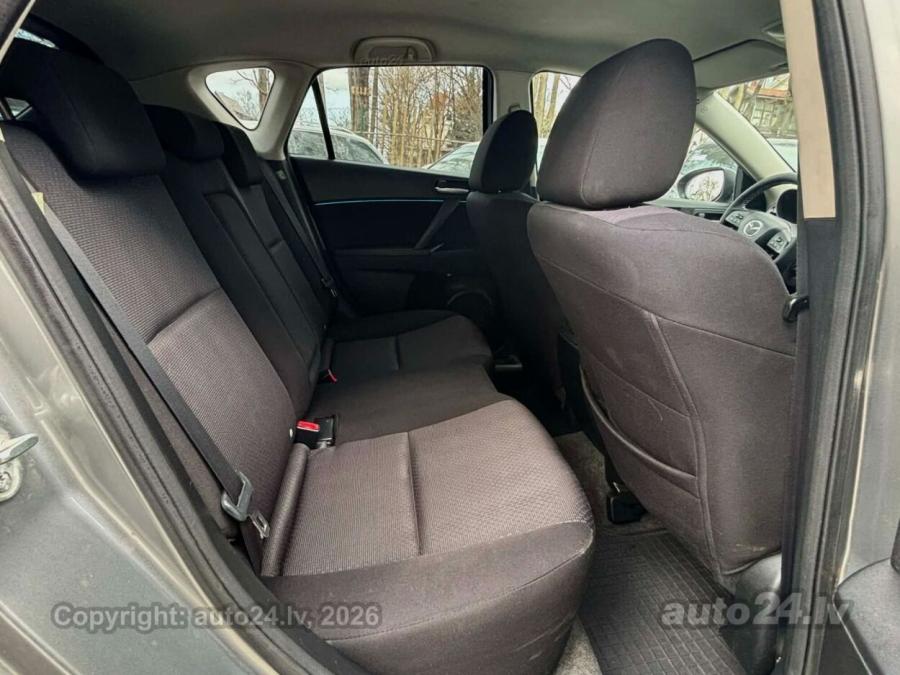 Pelēks Mazda 3 2010 Tartu, ar dzinēja tilpumu 1.60 L un nobraukumu 280 tūkst. km par 2900 €, foto 10 vietnē AUTOMOTO.COM.LV