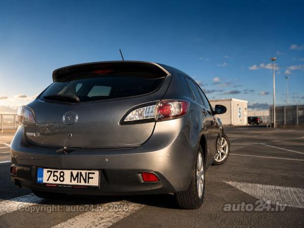 Grey Mazda 3 2010 in Tallinn, with an engine capacity of 2.00 L and mileage of 214 thousand km for 3190 €, photo 3 on AUTOMOTO.COM.LV