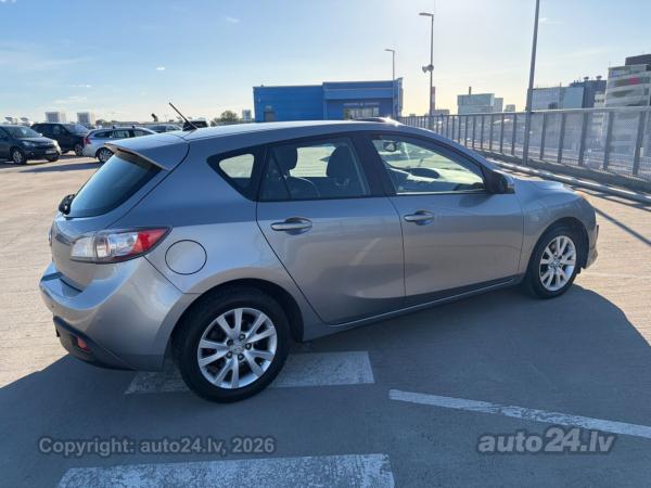 Grey Mazda 3 2010 in Tallinn, with an engine capacity of 2.00 L and mileage of 214 thousand km for 3190 €, photo 5 on AUTOMOTO.COM.LV
