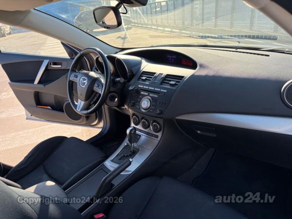 Grey Mazda 3 2010 in Tallinn, with an engine capacity of 2.00 L and mileage of 214 thousand km for 3190 €, photo 10 on AUTOMOTO.COM.LV