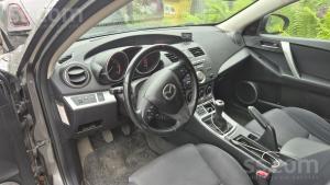 Pelēks Mazda 3 2010 Rīga, ar dzinēja tilpumu 1.60 L un nobraukumu 275 tūkst. km par 2799 €, foto 4 vietnē AUTOMOTO.COM.LV