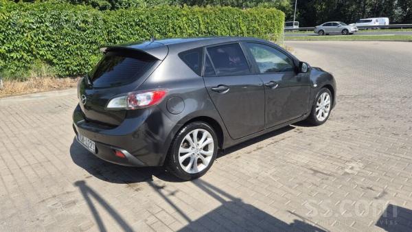 Серый Мазда 3 2010 в Рига, объемом двигателя 1.60 л и пробегом 275 тыс. км за 2399 €, фото 4 на AUTOMOTO.COM.LV