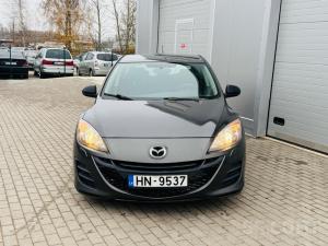 Grey Mazda 3 2010 in Riga, with an engine capacity of 1.60 L and mileage of 245 thousand km for 1300 €, photo 3 on AUTOMOTO.COM.LV