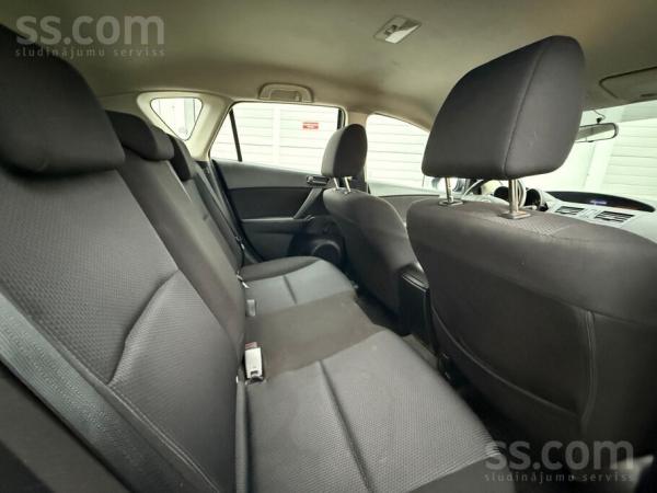Grey Mazda 3 2010 in Riga, with an engine capacity of 1.60 L and mileage of 245 thousand km for 1300 €, photo 9 on AUTOMOTO.COM.LV