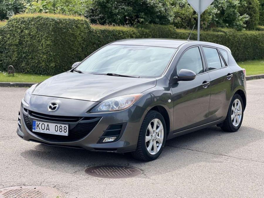 Pelēks Mazda 3 2010 Radviliškis, ar dzinēja tilpumu 1.56 L un nobraukumu 345 tūkst. km par 2150 €, foto 1 vietnē AUTOMOTO.COM.LV