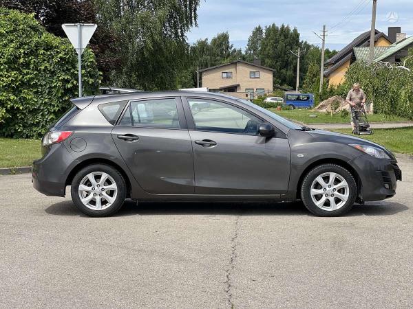 Pelēks Mazda 3 2010 Radviliškis, ar dzinēja tilpumu 1.56 L un nobraukumu 345 tūkst. km par 2150 €, foto 4 vietnē AUTOMOTO.COM.LV