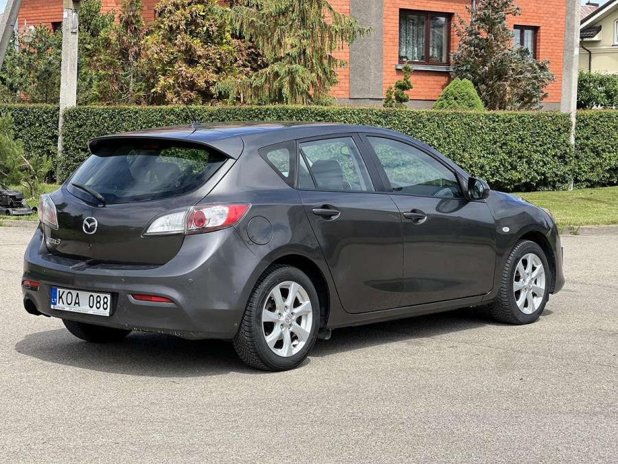 Pelēks Mazda 3 2010 Radviliškis, ar dzinēja tilpumu 1.56 L un nobraukumu 345 tūkst. km par 2150 €, foto 6 vietnē AUTOMOTO.COM.LV