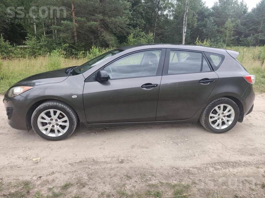 Grey Mazda 3 2010 in Riga, with an engine capacity of 1.60 L and mileage of 156 thousand km for 3200 €, photo 8 on AUTOMOTO.COM.LV