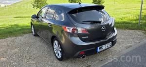 Grey Mazda 3 2010 in Riga, with an engine capacity of 2.20 L and mileage of 260 thousand km for 2800 €, photo 5 on AUTOMOTO.COM.LV