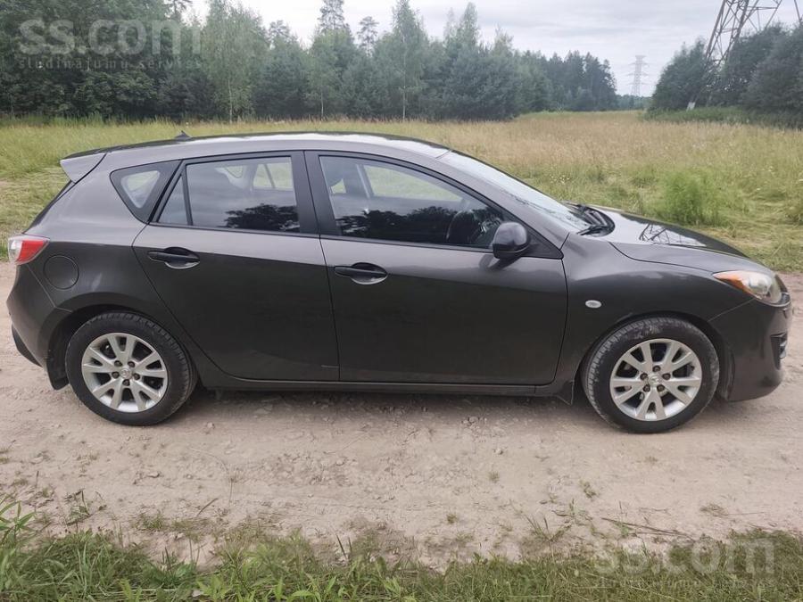 Pelēks Mazda 3 2010 Rīga, ar dzinēja tilpumu 1.60 L un nobraukumu 158 tūkst. km par 2900 €, foto 1 vietnē AUTOMOTO.COM.LV