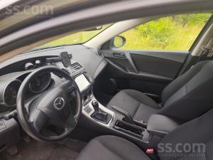 Pelēks Mazda 3 2010 Rīga, ar dzinēja tilpumu 1.60 L un nobraukumu 158 tūkst. km par 2900 €, foto 4 vietnē AUTOMOTO.COM.LV