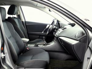Grey Mazda 3 2010 in Tallinn, with an engine capacity of 1.60 L and mileage of 232 thousand km for 1299 €, photo 7 on AUTOMOTO.COM.LV
