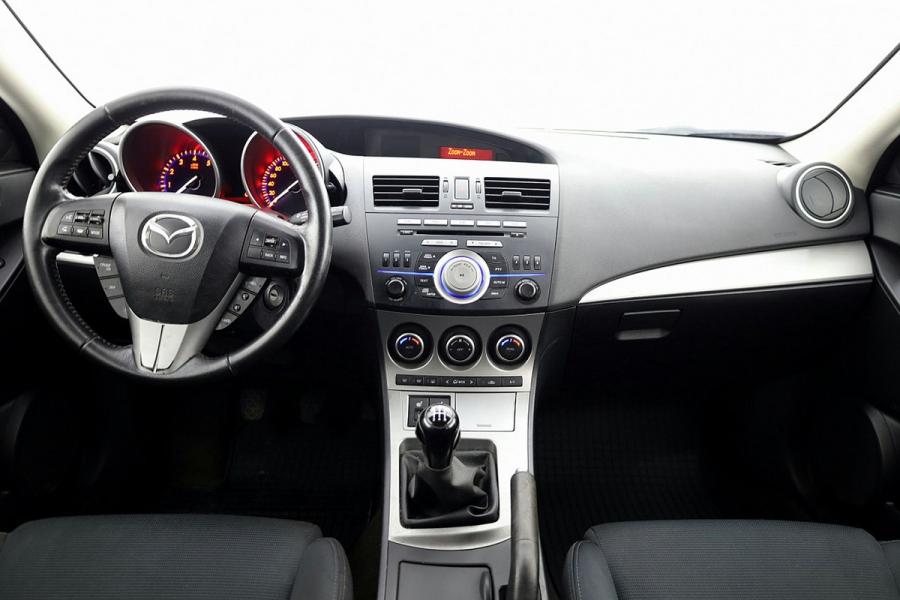 Grey Mazda 3 2010 in Tallinn, with an engine capacity of 1.60 L and mileage of 232 thousand km for 1299 €, photo 13 on AUTOMOTO.COM.LV
