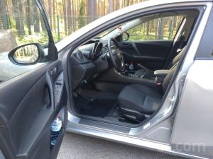 Pelēks Mazda 3 2011 Rīga, ar dzinēja tilpumu 1.60 L un nobraukumu 223 tūkst. km par 3000 €, foto 4 vietnē AUTOMOTO.COM.LV