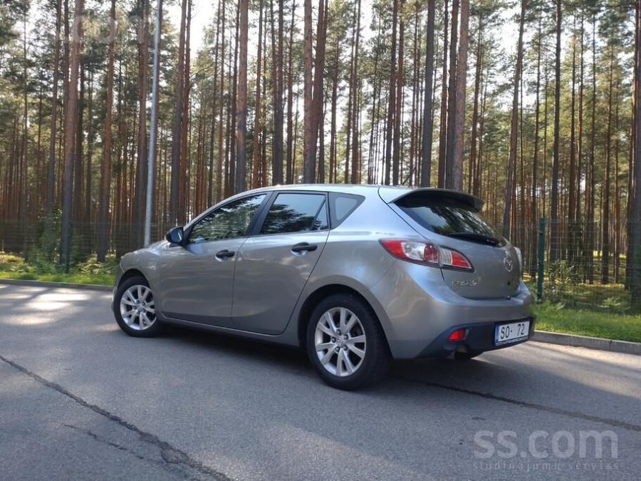 Pelēks Mazda 3 2011 Rīga, ar dzinēja tilpumu 1.60 L un nobraukumu 223 tūkst. km par 3000 €, foto 6 vietnē AUTOMOTO.COM.LV
