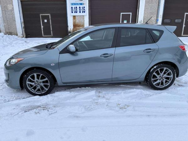 Grey Mazda 3 2012 in Siauliai, with an engine capacity of 1.56 L and mileage of 227 thousand km for 3450 €, photo 2 on AUTOMOTO.COM.LV