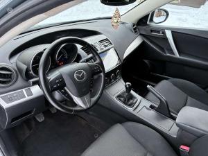 Grey Mazda 3 2012 in Siauliai, with an engine capacity of 1.56 L and mileage of 227 thousand km for 3450 €, photo 9 on AUTOMOTO.COM.LV