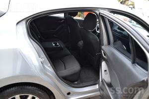 Grey Mazda 3 2013 in Riga, with an engine capacity of 2.00 L and mileage of 193 thousand km for 7200 €, photo 9 on AUTOMOTO.COM.LV