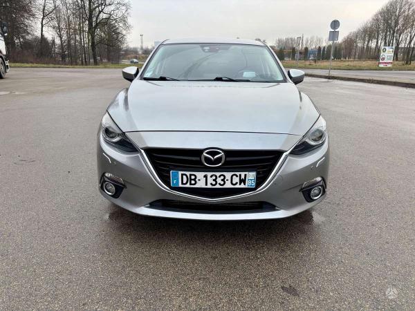 Grey Mazda 3 2013 in Taurage, with an engine capacity of 2.19 L and mileage of 160 thousand km for 5500 €, photo 2 on AUTOMOTO.COM.LV