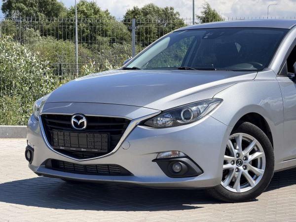 Grey Mazda 3 2014 in Taurage, with an engine capacity of 2.19 L and mileage of 259 thousand km for 4700 €, photo 2 on AUTOMOTO.COM.LV