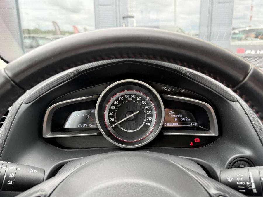 Pelēks Mazda 3 2014 Viļņa, ar dzinēja tilpumu 2.19 L un nobraukumu 251 tūkst. km par 5500 €, foto 14 vietnē AUTOMOTO.COM.LV