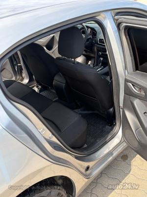 Pelēks Mazda 3 2014 Tallina, ar dzinēja tilpumu 2.00 L un nobraukumu 145 tūkst. km par 8800 €, foto 15 vietnē AUTOMOTO.COM.LV