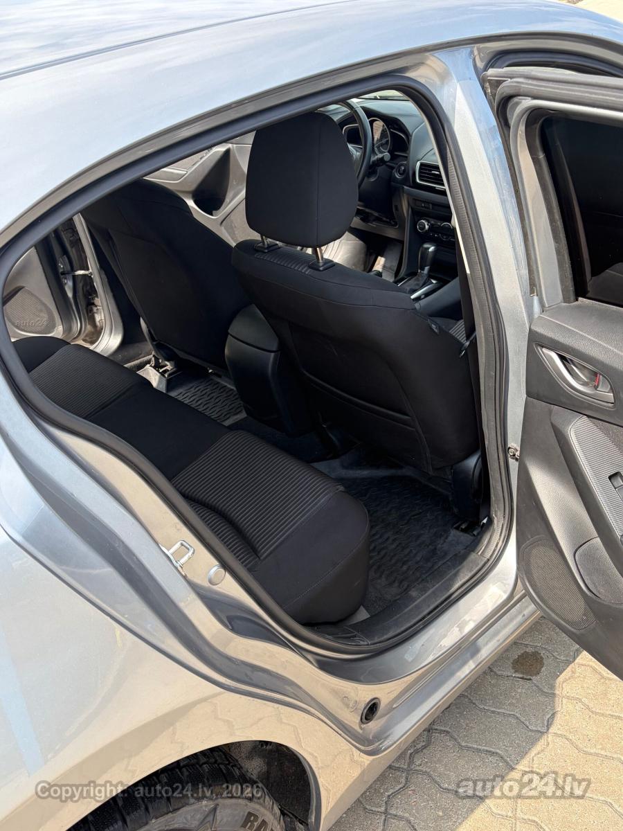 Pelēks Mazda 3 2014 Tallina, ar dzinēja tilpumu 2.00 L un nobraukumu 145 tūkst. km par 8800 €, foto 15 vietnē AUTOMOTO.COM.LV