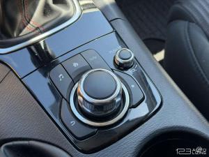 Pelēks Mazda 3 2014 Tauragė, ar dzinēja tilpumu 2.19 L un nobraukumu 259 tūkst. km par 4500 €, foto 15 vietnē AUTOMOTO.COM.LV