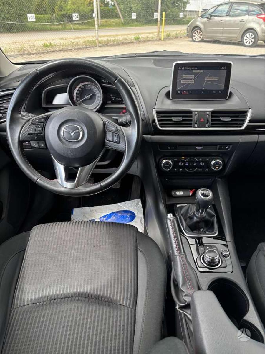 Grey Mazda 3 2014 in Taurage, with an engine capacity of 2.19 L and mileage of 170 thousand km for 4900 €, photo 12 on AUTOMOTO.COM.LV