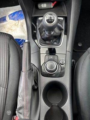 Grey Mazda 3 2014 in Taurage, with an engine capacity of 2.19 L and mileage of 170 thousand km for 4900 €, photo 15 on AUTOMOTO.COM.LV
