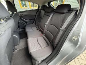 Grey Mazda 3 2014 in Taurage, with an engine capacity of 2.19 L and mileage of 170 thousand km for 4900 €, photo 16 on AUTOMOTO.COM.LV