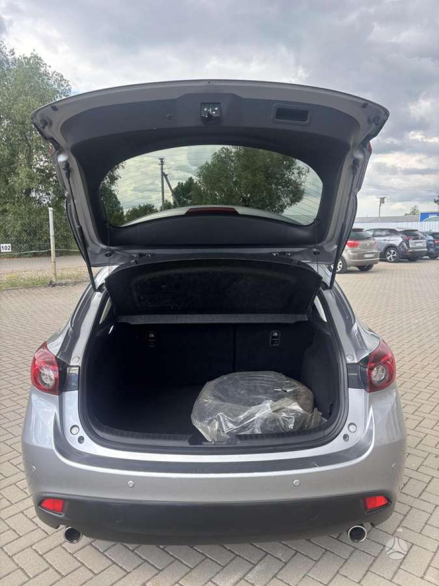 Grey Mazda 3 2014 in Taurage, with an engine capacity of 2.19 L and mileage of 170 thousand km for 4900 €, photo 22 on AUTOMOTO.COM.LV