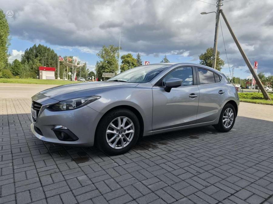 Grey Mazda 3 2014 in Taurage, with an engine capacity of 2.18 L and mileage of 170 thousand km for 4900 €, photo 5 on AUTOMOTO.COM.LV