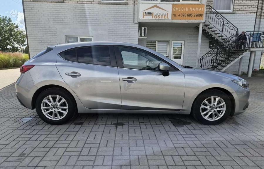 Grey Mazda 3 2014 in Taurage, with an engine capacity of 2.18 L and mileage of 170 thousand km for 4900 €, photo 11 on AUTOMOTO.COM.LV