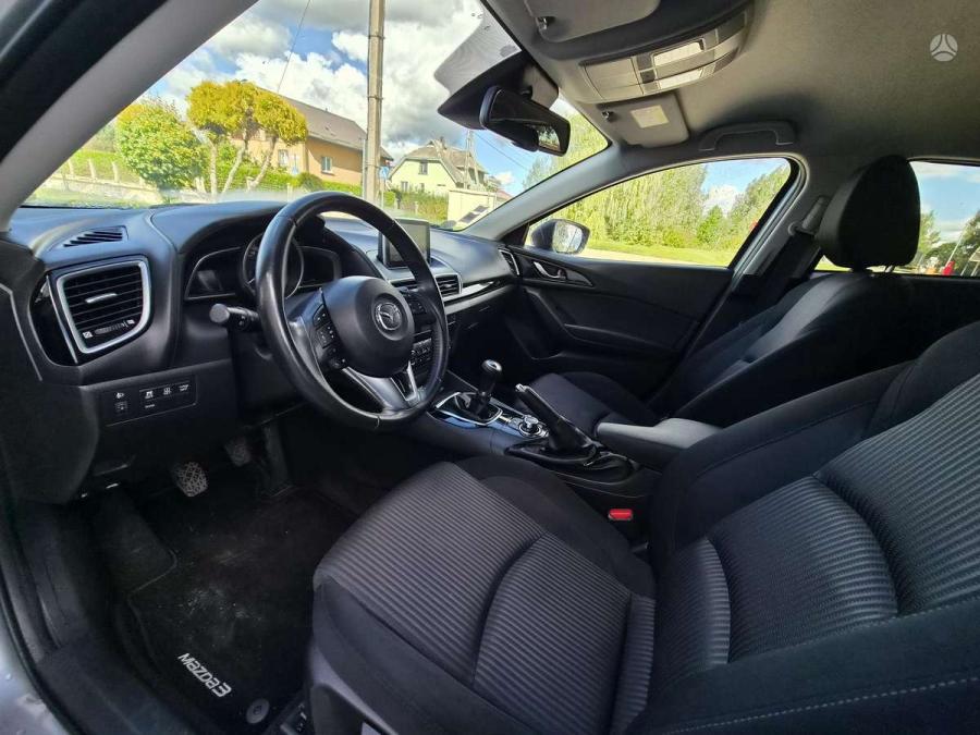 Grey Mazda 3 2014 in Taurage, with an engine capacity of 2.18 L and mileage of 170 thousand km for 4900 €, photo 13 on AUTOMOTO.COM.LV