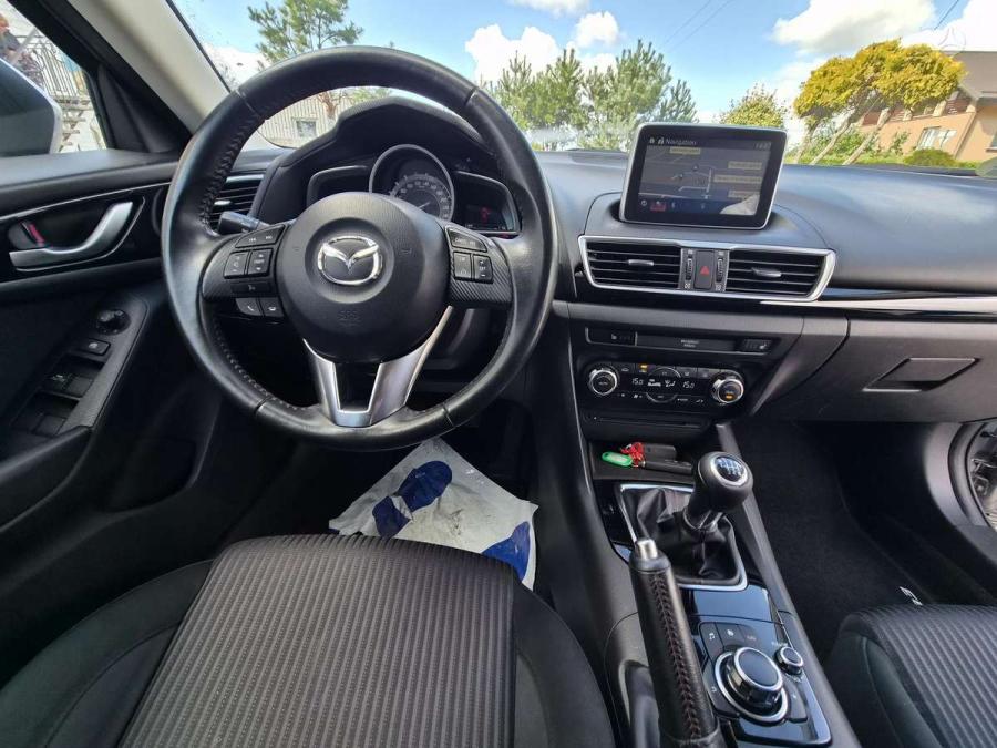 Grey Mazda 3 2014 in Taurage, with an engine capacity of 2.18 L and mileage of 170 thousand km for 4900 €, photo 16 on AUTOMOTO.COM.LV