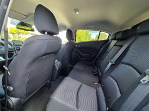 Grey Mazda 3 2014 in Taurage, with an engine capacity of 2.18 L and mileage of 170 thousand km for 4900 €, photo 19 on AUTOMOTO.COM.LV