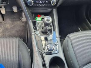 Grey Mazda 3 2014 in Taurage, with an engine capacity of 2.18 L and mileage of 170 thousand km for 4900 €, photo 23 on AUTOMOTO.COM.LV