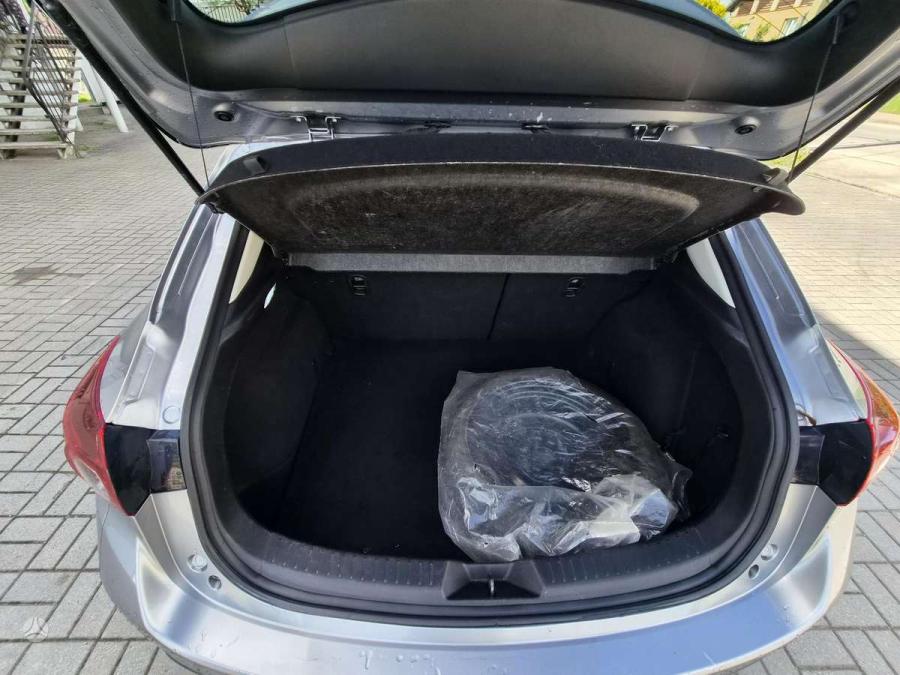 Grey Mazda 3 2014 in Taurage, with an engine capacity of 2.18 L and mileage of 170 thousand km for 4900 €, photo 25 on AUTOMOTO.COM.LV