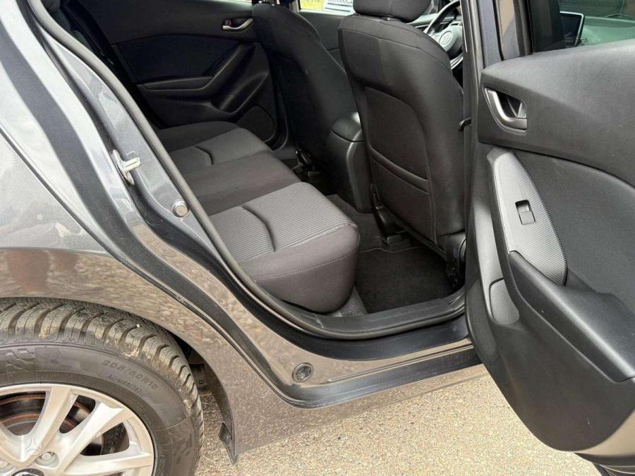 Pelēks Mazda 3 2014 Viļņa, ar dzinēja tilpumu 2.18 L un nobraukumu 250 tūkst. km par 4999 €, foto 19 vietnē AUTOMOTO.COM.LV