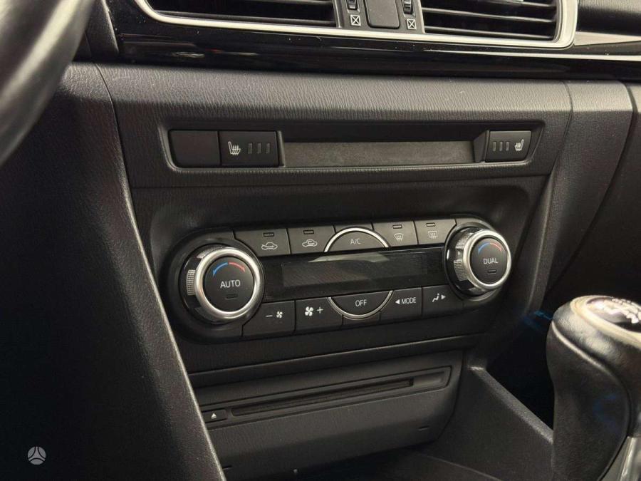 Pelēks Mazda 3 2014 Viļņa, ar dzinēja tilpumu 2.18 L un nobraukumu 250 tūkst. km par 4999 €, foto 25 vietnē AUTOMOTO.COM.LV