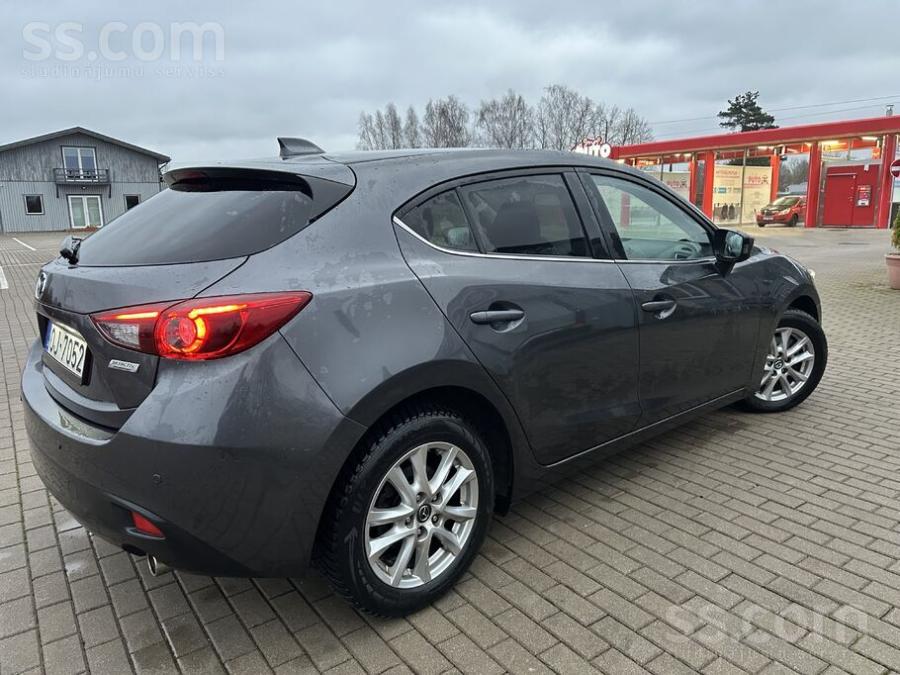 Grey Mazda 3 2015 in Riga, with an engine capacity of 2.20 L and mileage of 189 thousand km for 6950 €, photo 8 on AUTOMOTO.COM.LV