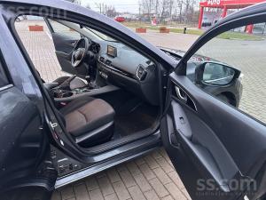 Grey Mazda 3 2015 in Riga, with an engine capacity of 2.20 L and mileage of 189 thousand km for 6950 €, photo 18 on AUTOMOTO.COM.LV