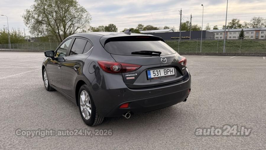 Grey Mazda 3 2015 in Tallinn, with an engine capacity of 2.00 L and mileage of 46 thousand km for 11900 €, photo 6 on AUTOMOTO.COM.LV