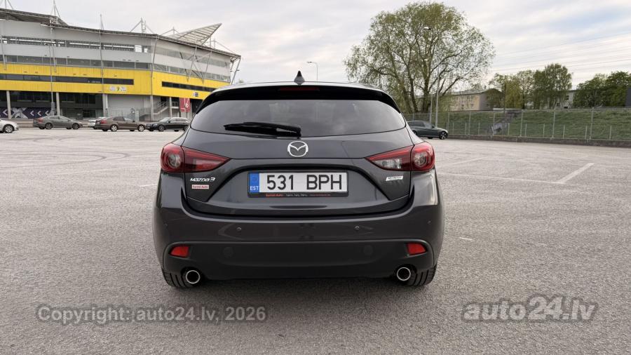 Grey Mazda 3 2015 in Tallinn, with an engine capacity of 2.00 L and mileage of 46 thousand km for 11900 €, photo 7 on AUTOMOTO.COM.LV